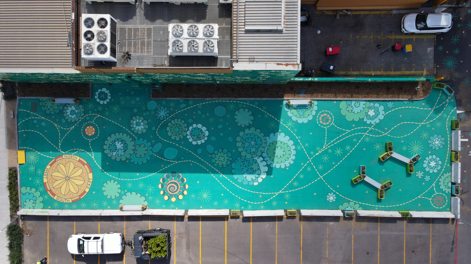 WALL & ROAD MURALS | Tom Civil